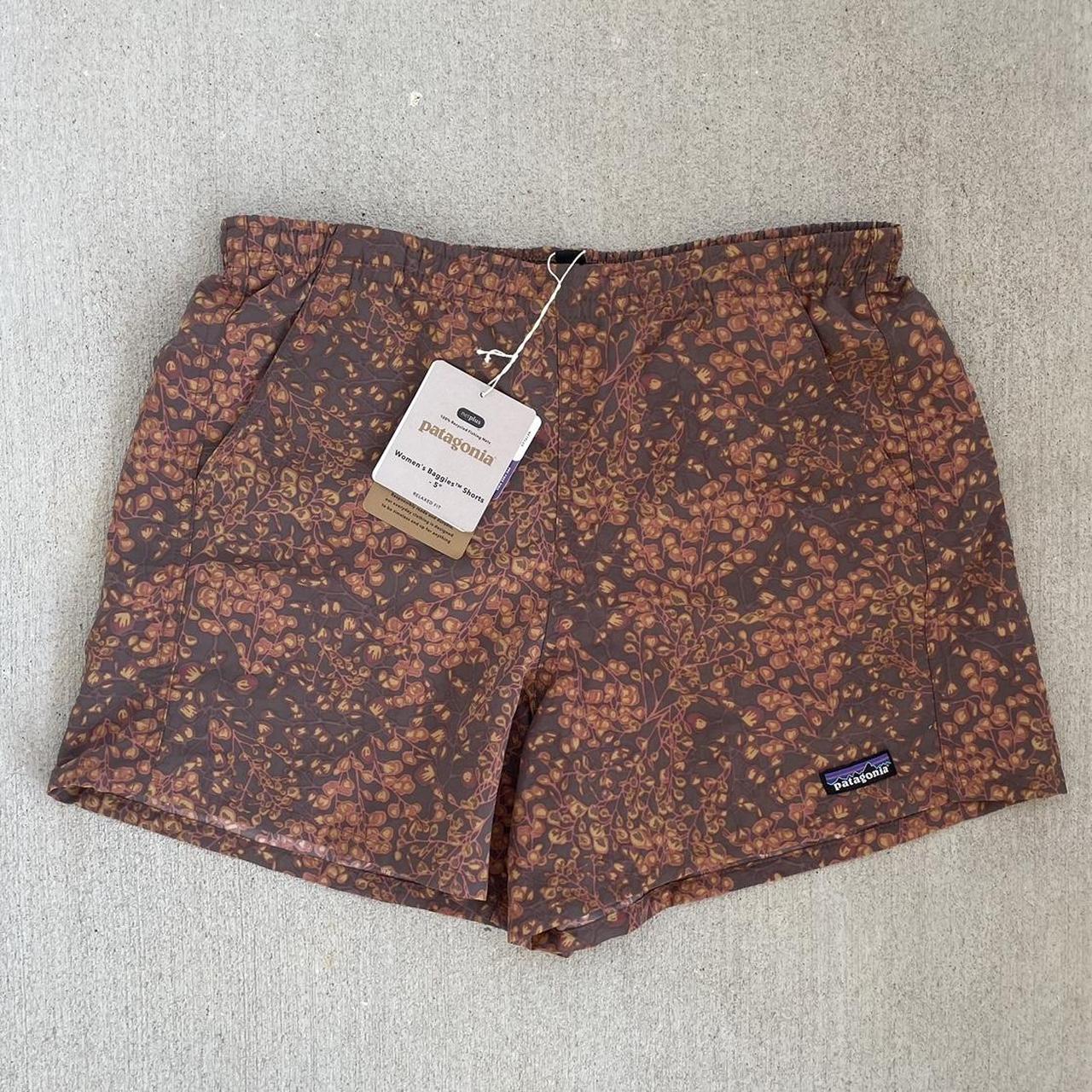 Patagonia baggies, women’s medium 5 inch inseam... - Depop