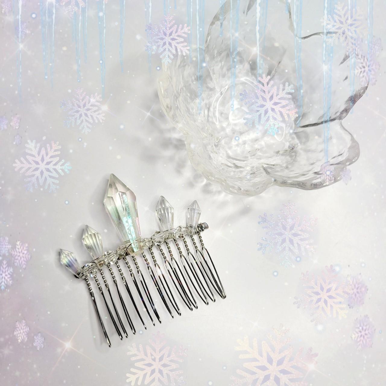 🧊icicle spike hair comb🧊 🌨handmade by me ️price is... - Depop