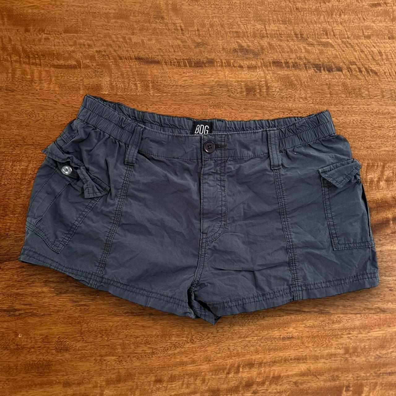 urban outfitters low rise cargo shorts perfect... - Depop