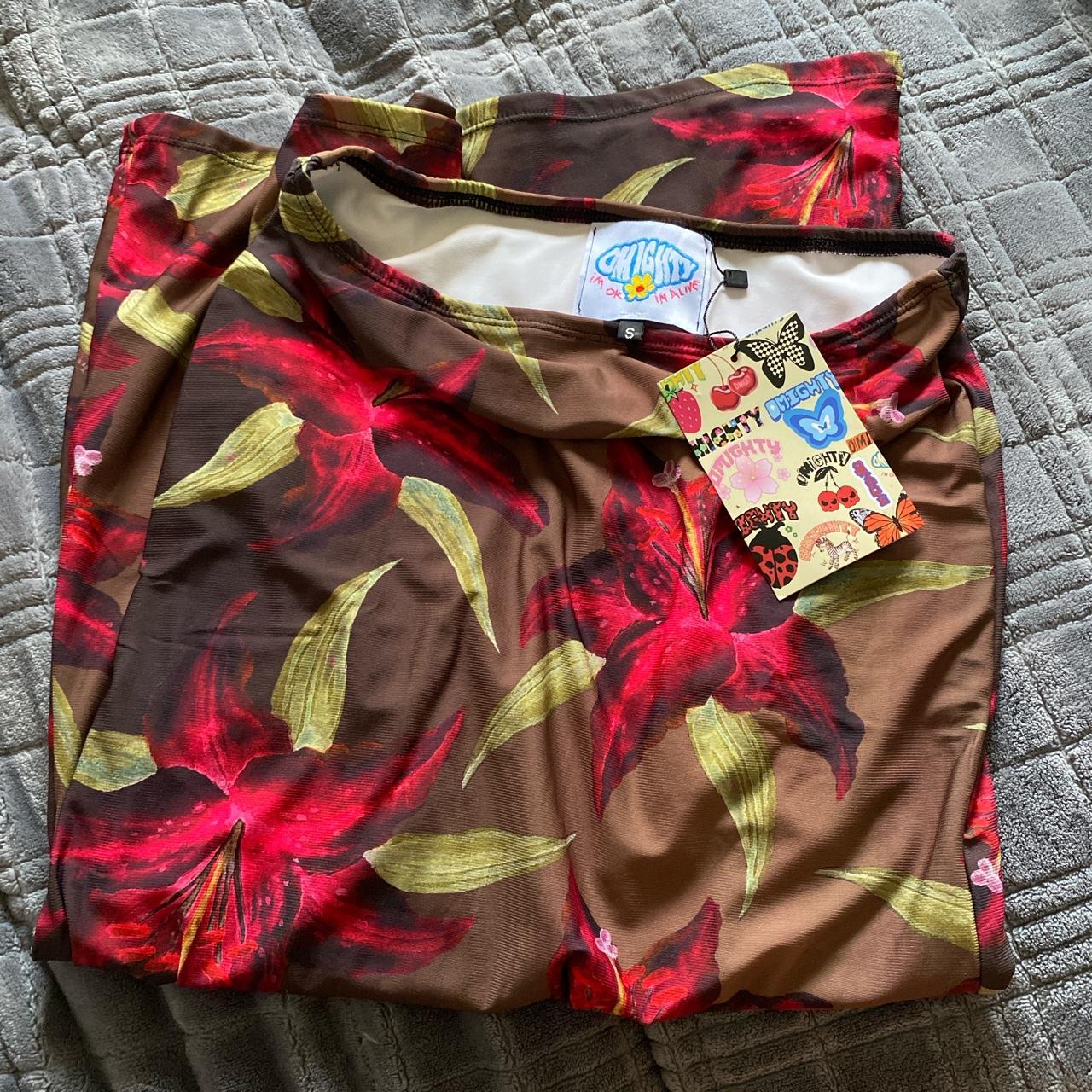 brand new Omighty hawaii floral midi skirt. never... - Depop