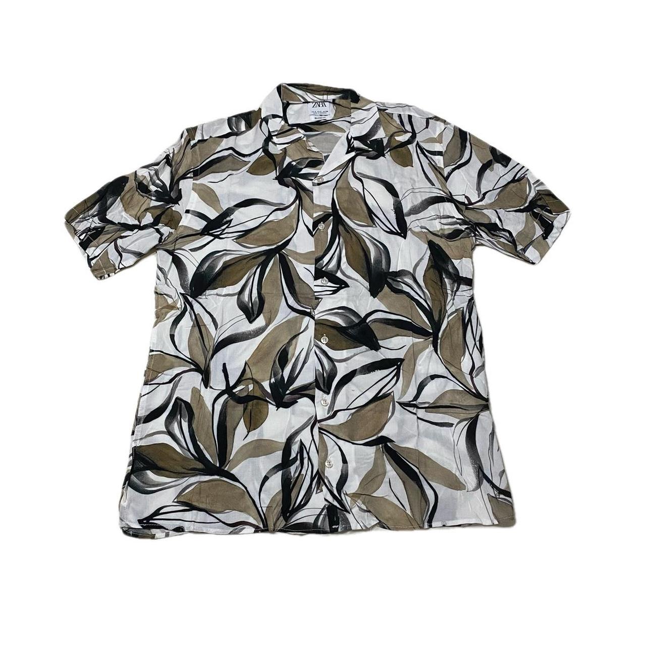 Zara Camp Collar Shirt Real nice White Floral Zara... | Depop