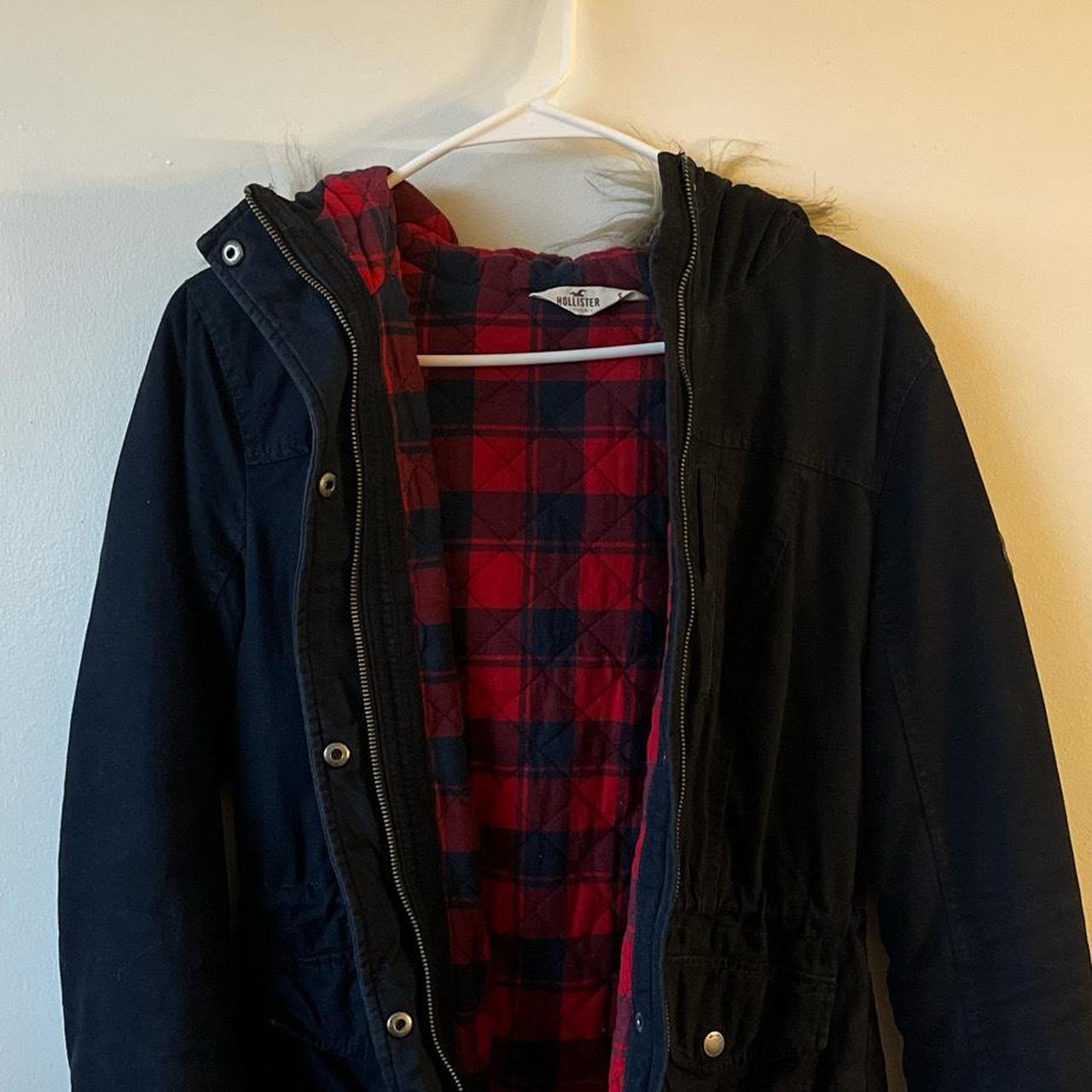 navy blue winter coat ☆ has DETACHABLE fur collar on... - Depop