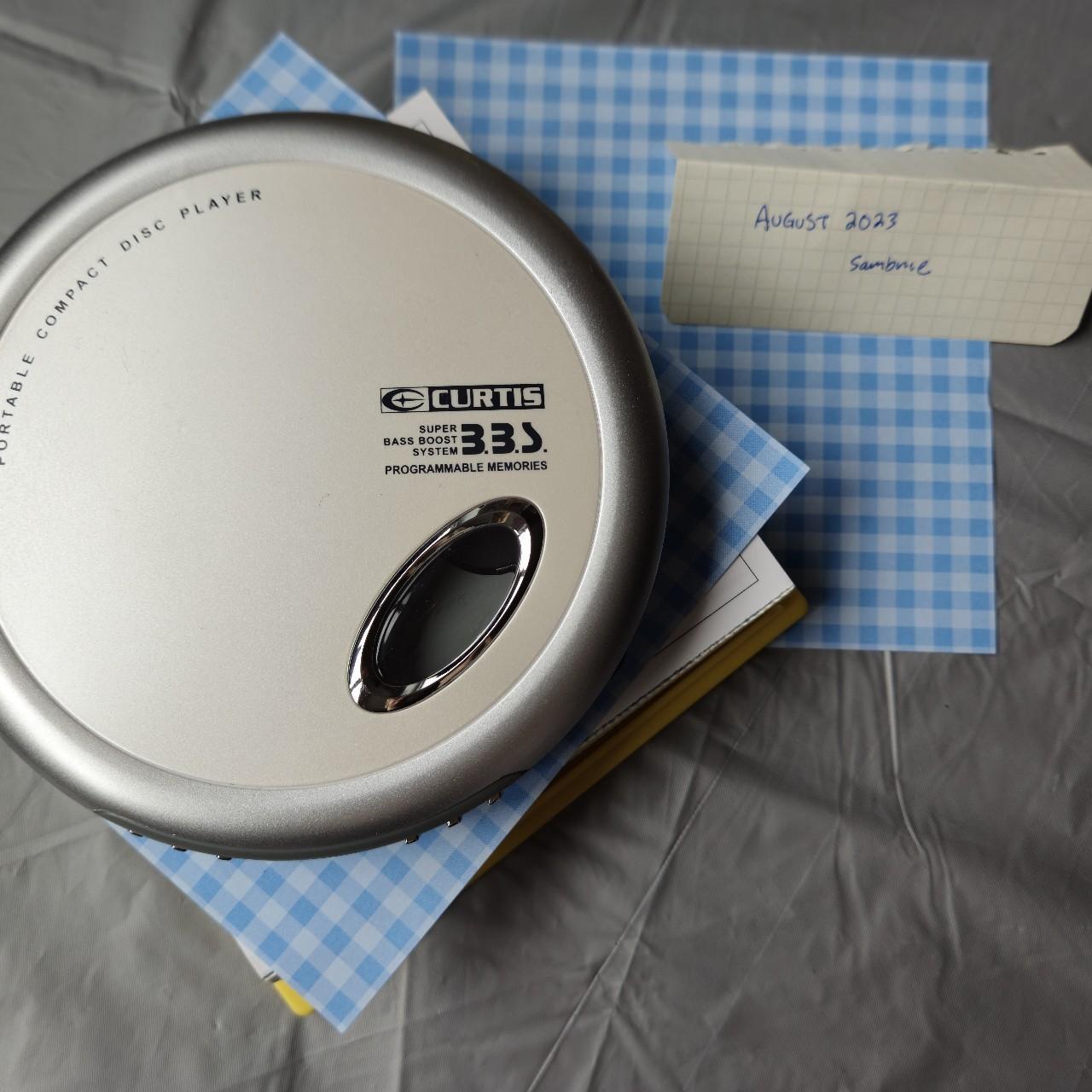 Curtis Compact disc player - 2000s CD player in... - Depop