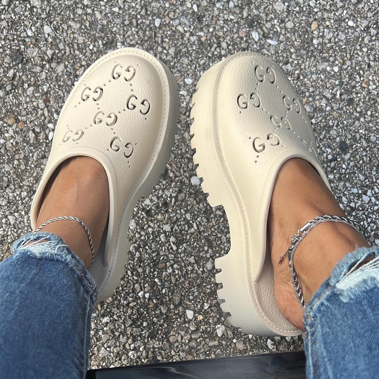 Gucci Women's Clogs | Depop