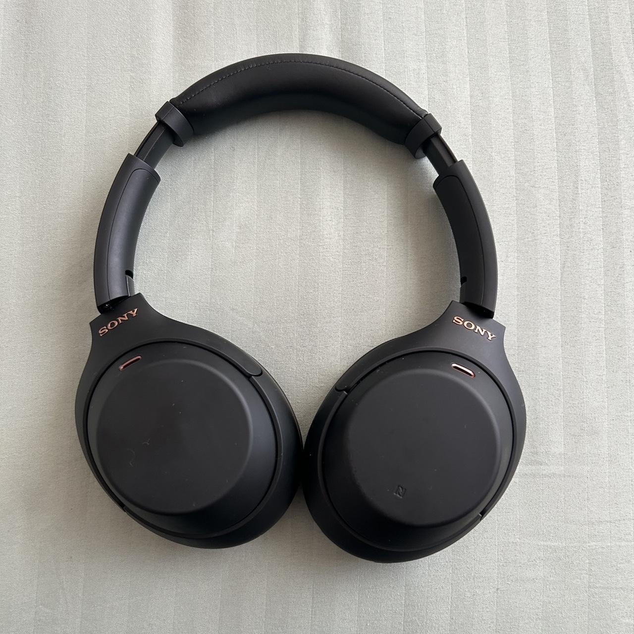 Selling Sony XM4’s! Open to offers, DM for info! - Depop