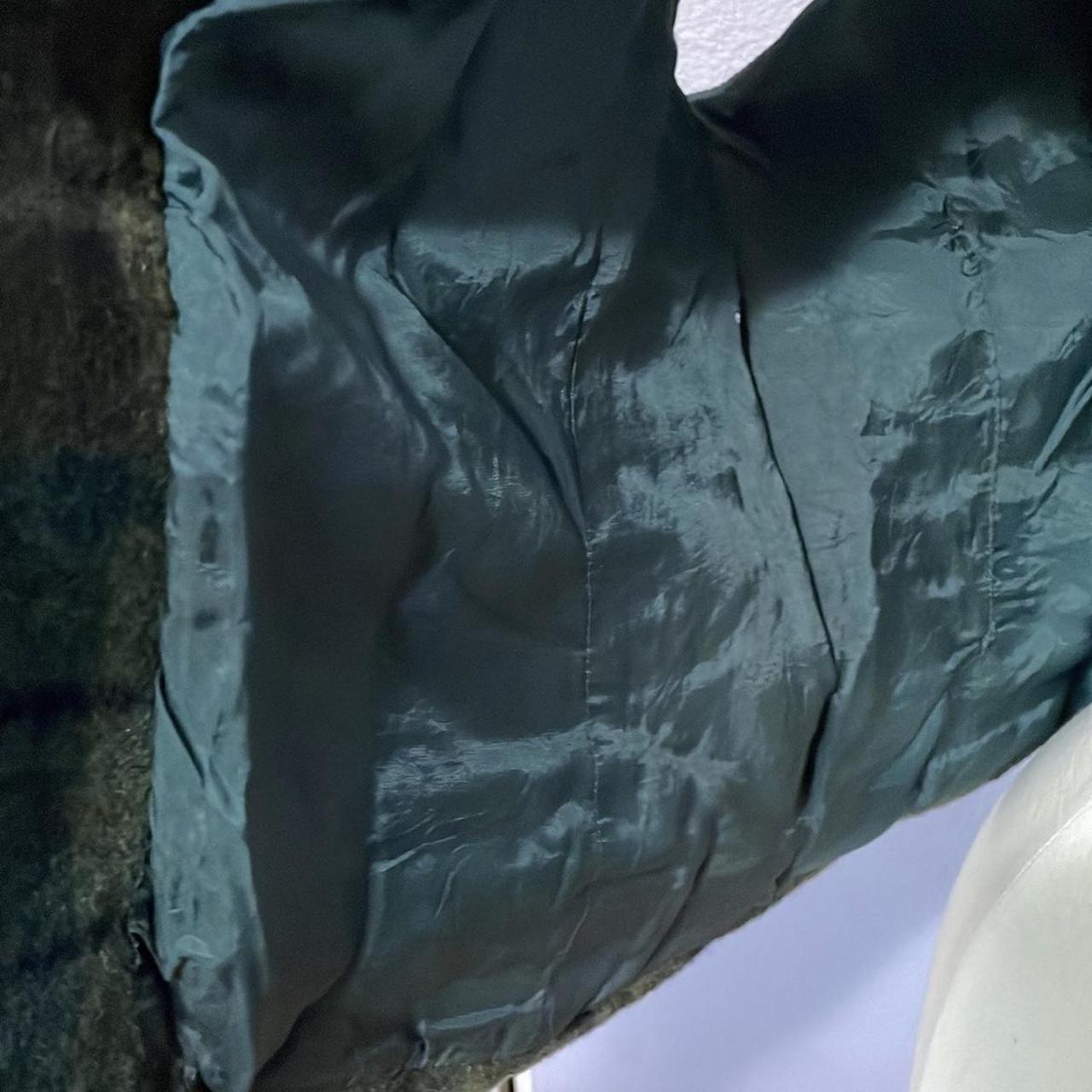 Green vest Good condition no flaws Includes lining - Depop