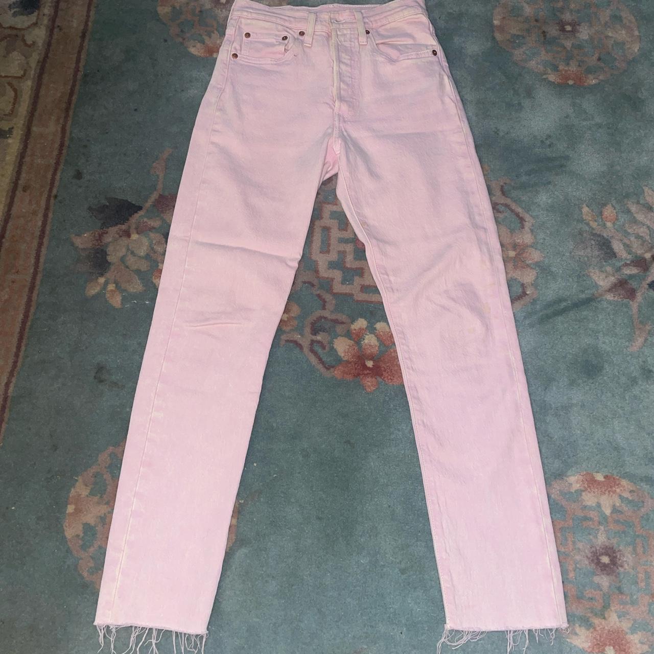 Levi's Women's Pink Jeans | Depop