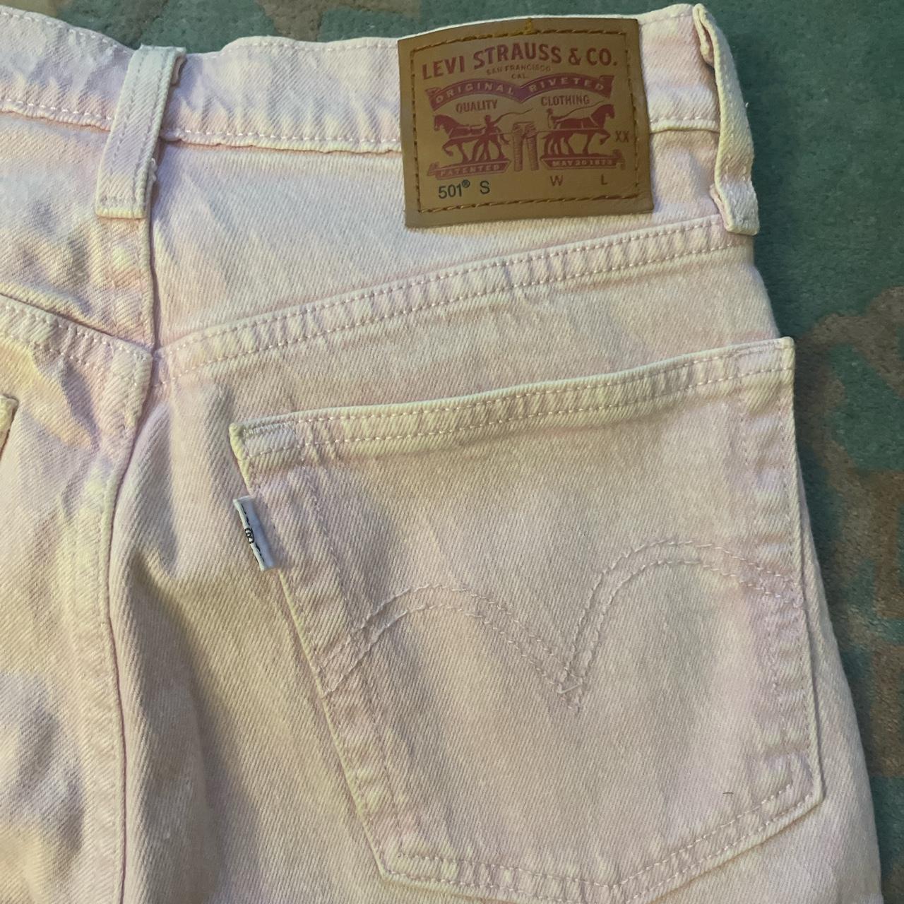 Levi's Women's Pink Jeans | Depop