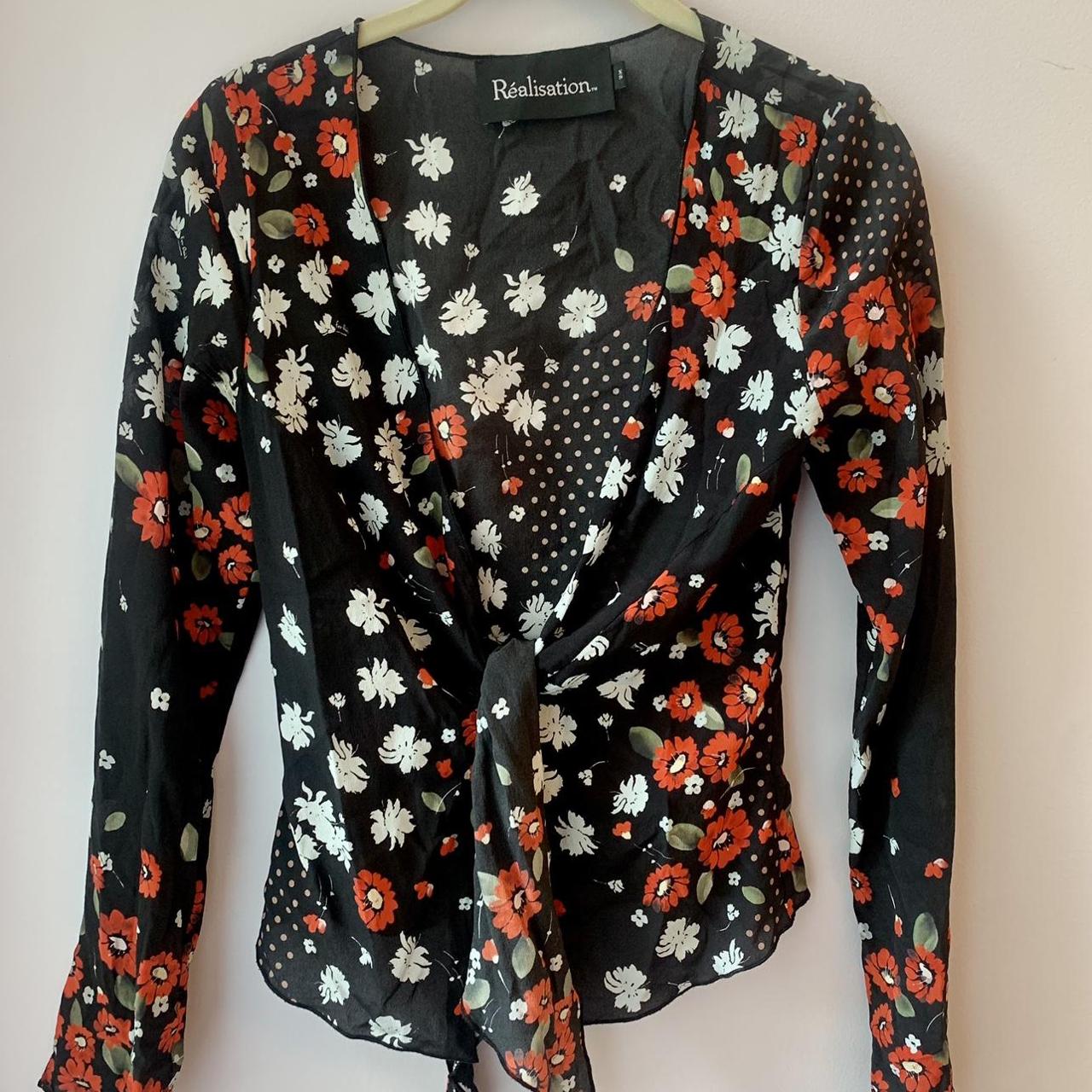 Realisation Par silk floral top size XS - Depop