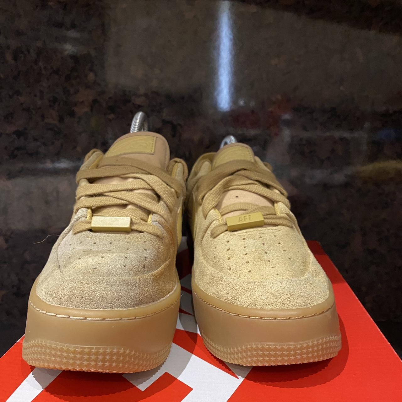 Nike Women's Trainers | Depop