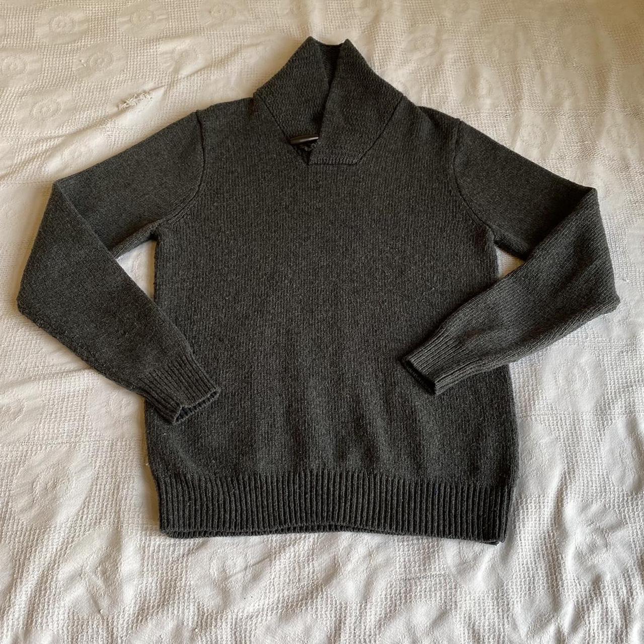 Size Small Old Navy thick grey sweater soft and... - Depop