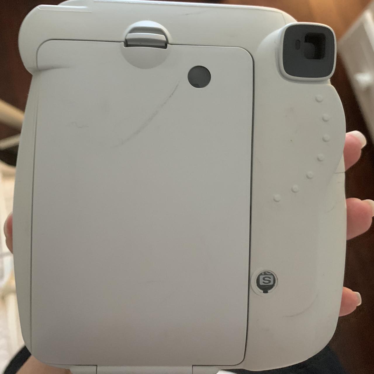 White polaroid Camera instax mini 9 No longer use a... - Depop