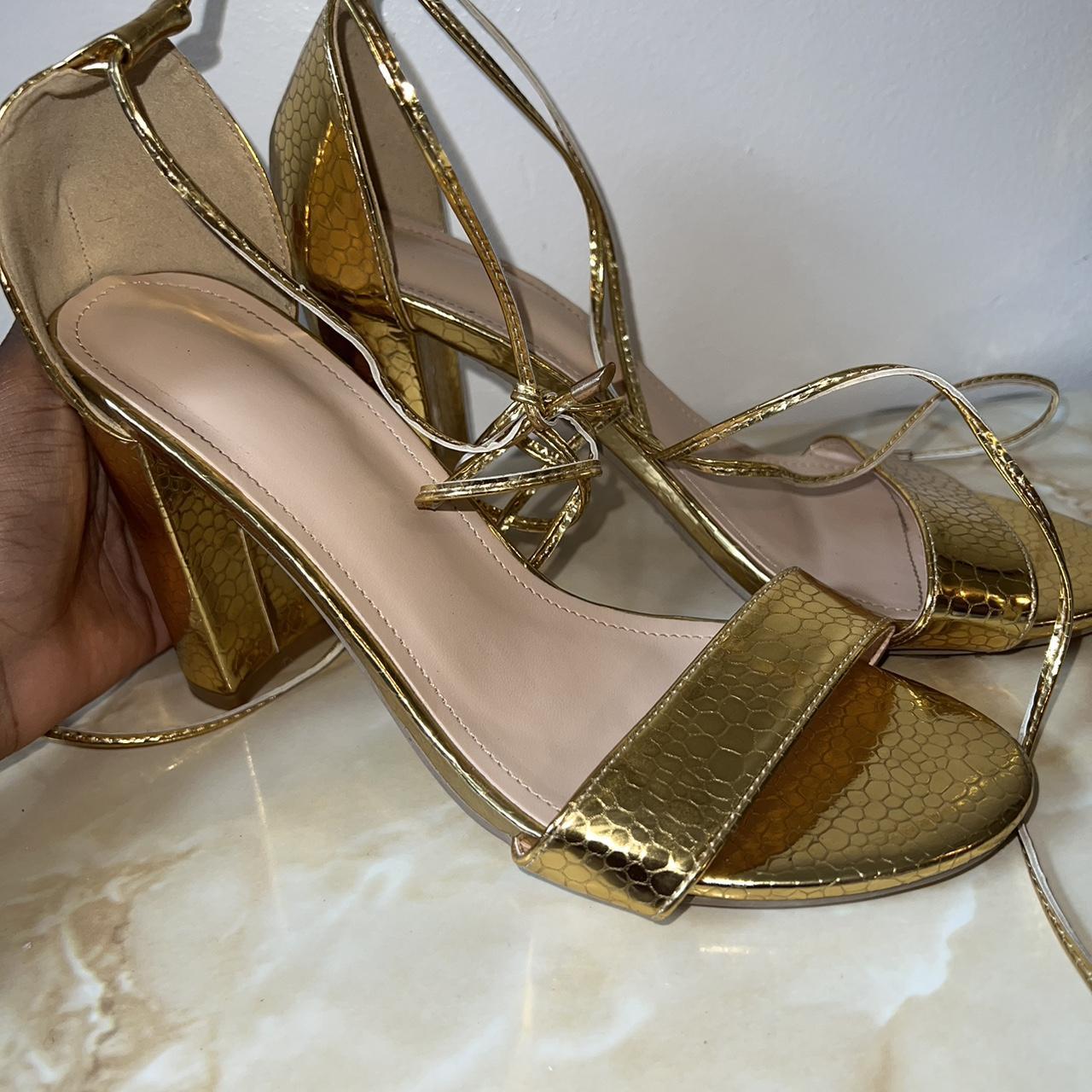 Gold Heels Never worn Size 8.5(39) - Depop