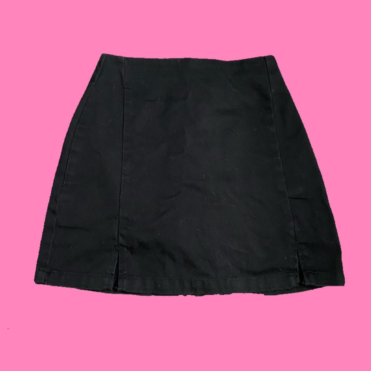 super cute basic black mini skit with two front... - Depop