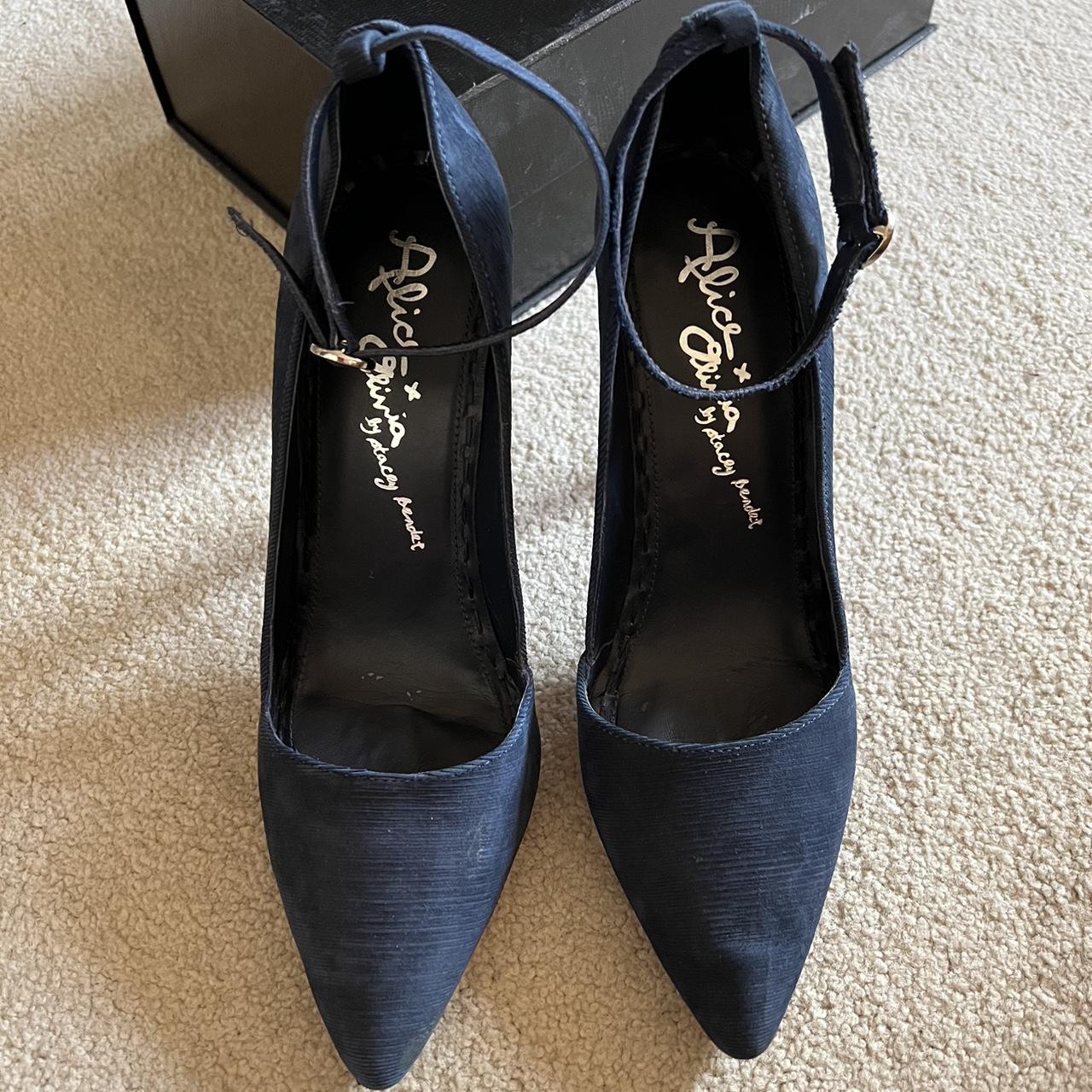 alice + olivia Women's Navy Courts | Depop