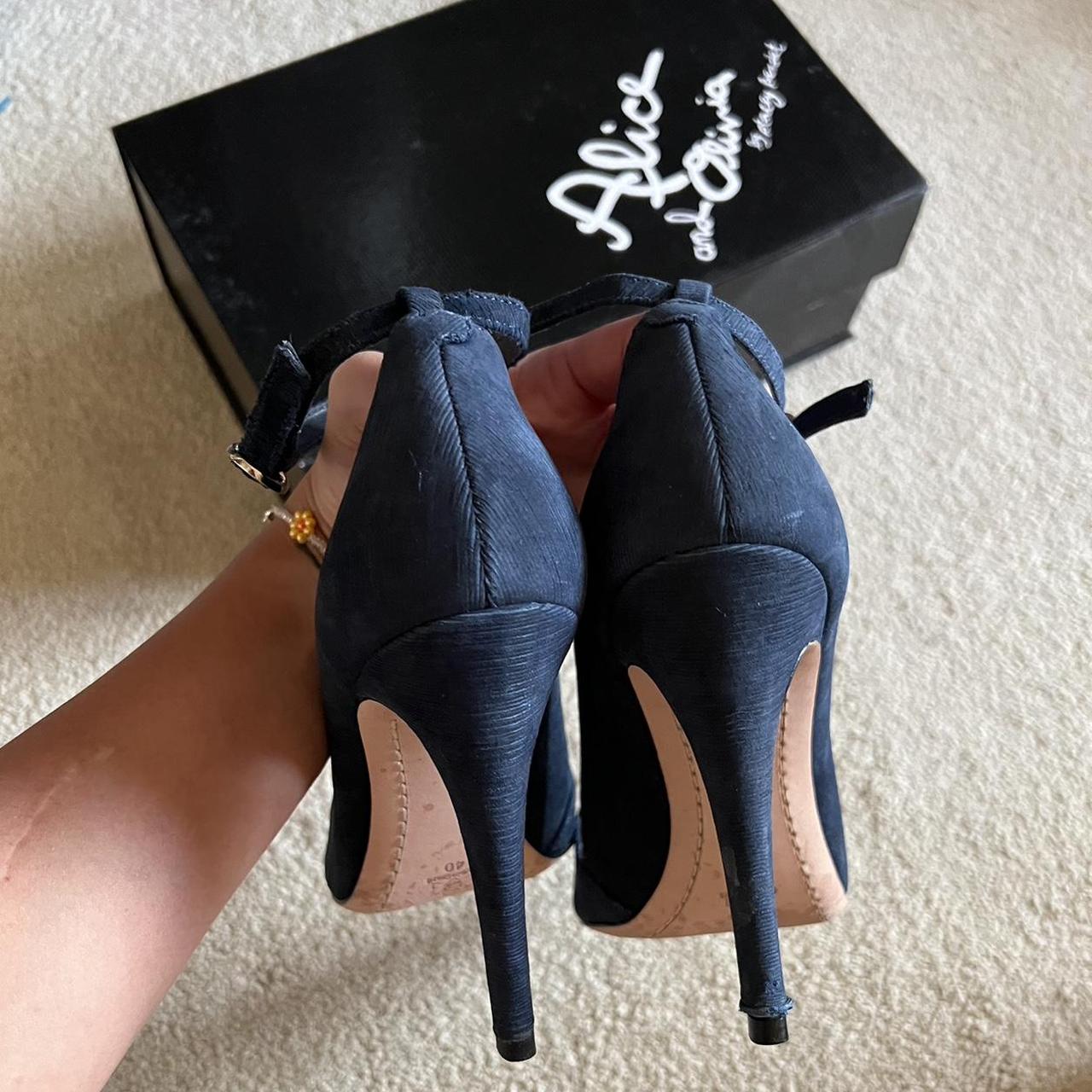 alice + olivia Women's Navy Courts | Depop