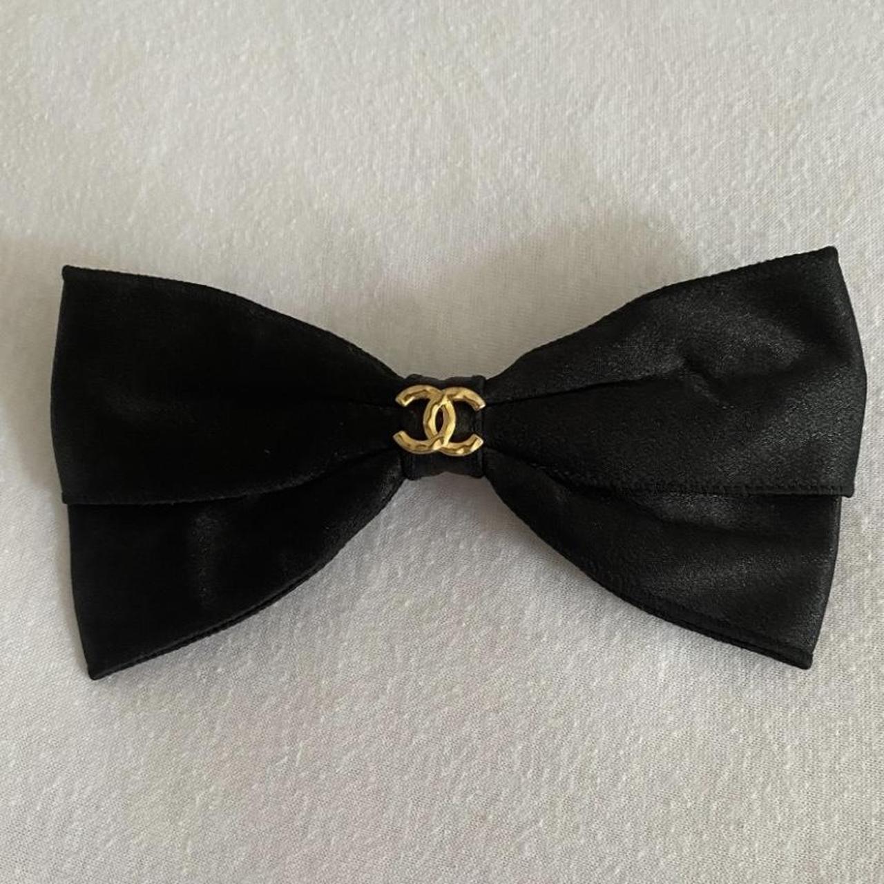 AUTHENTIC VINTAGE CHANEL hair bow clip excellent... - Depop