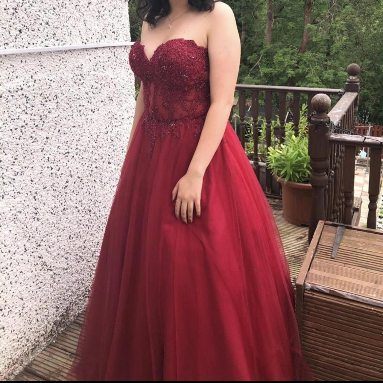 Gorgeous wine red prom dress. Only worn once so in... - Depop