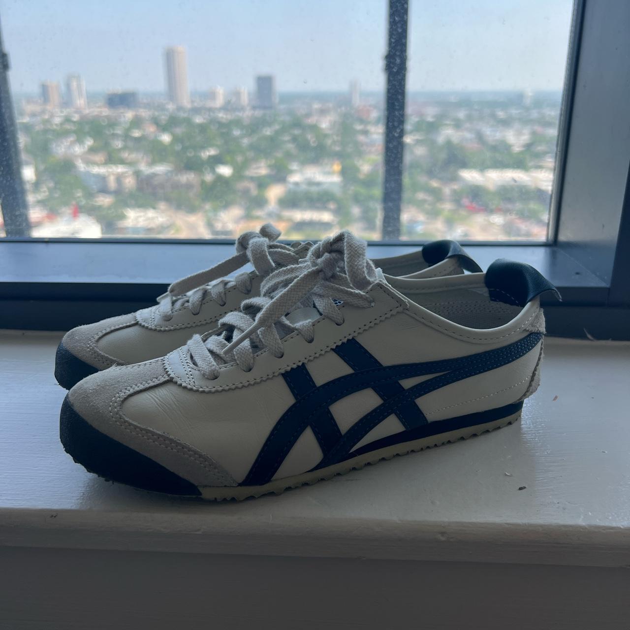 Onitsuka Tiger Women's White and Navy Trainers | Depop