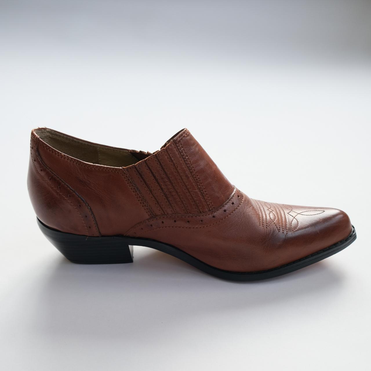 classic cowboy / cowgirl / western boot shoes.... - Depop