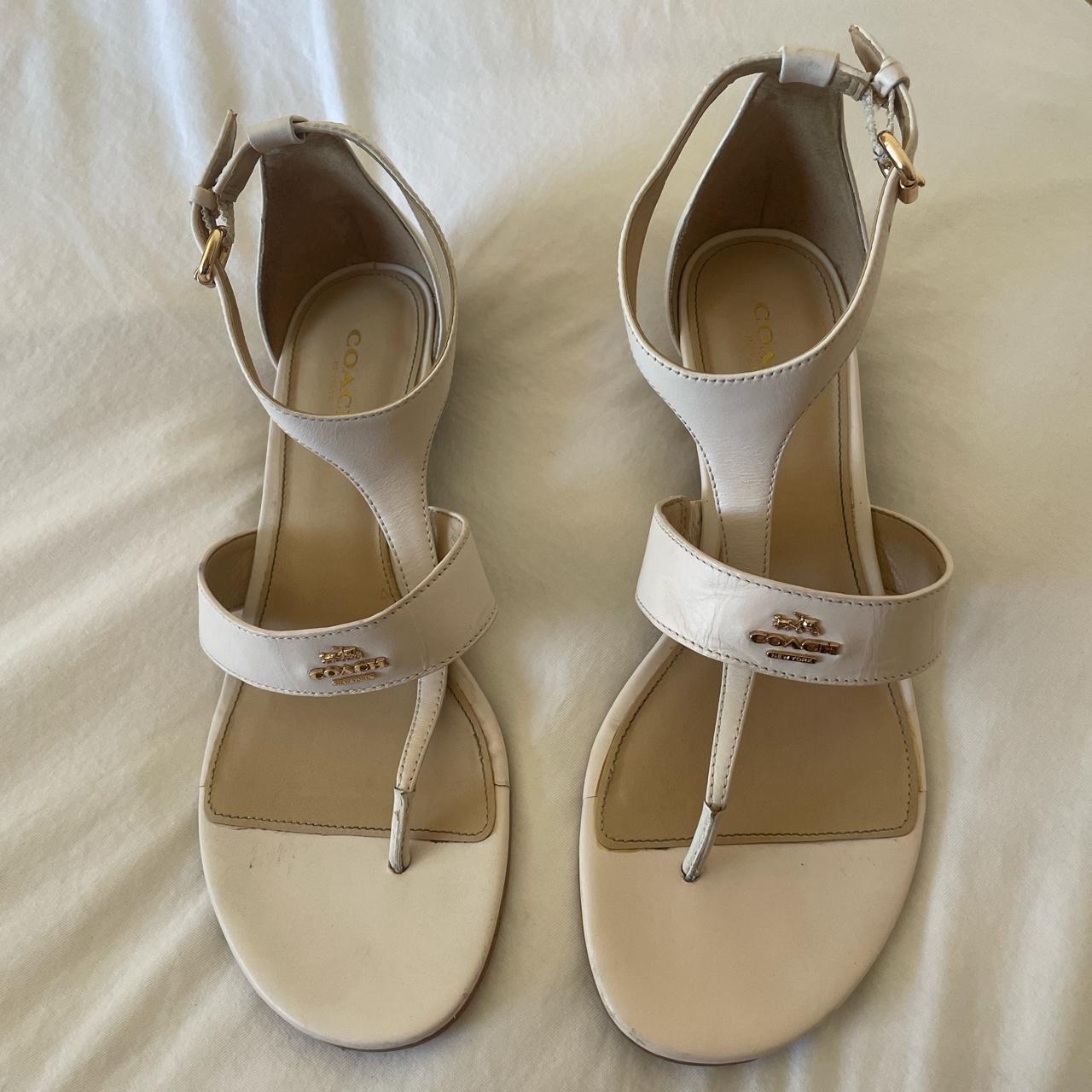 Coach Women's White and Cream Sandals | Depop