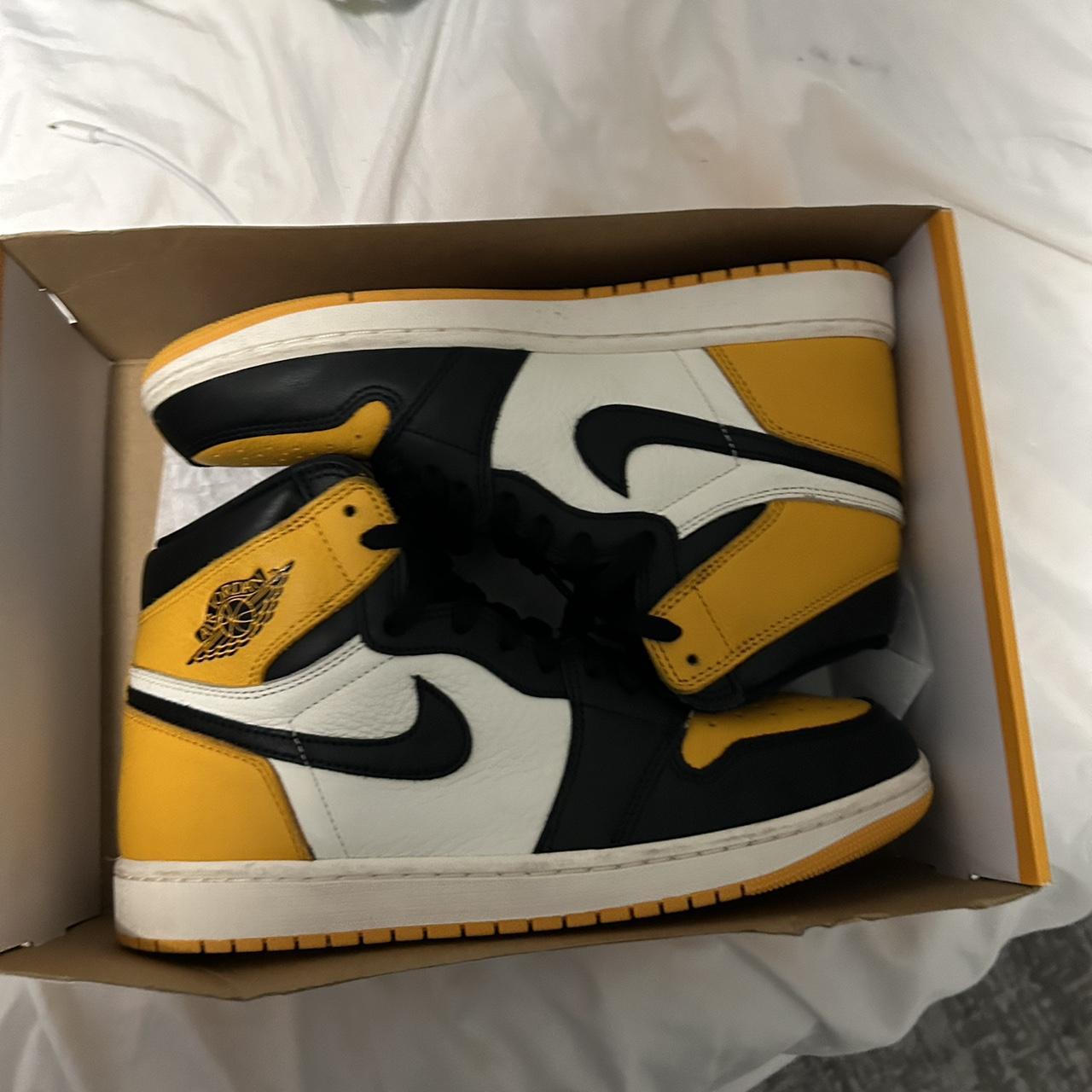 Taxi Jordan 1s OG All 9/10 condition sz 10.5/12... - Depop