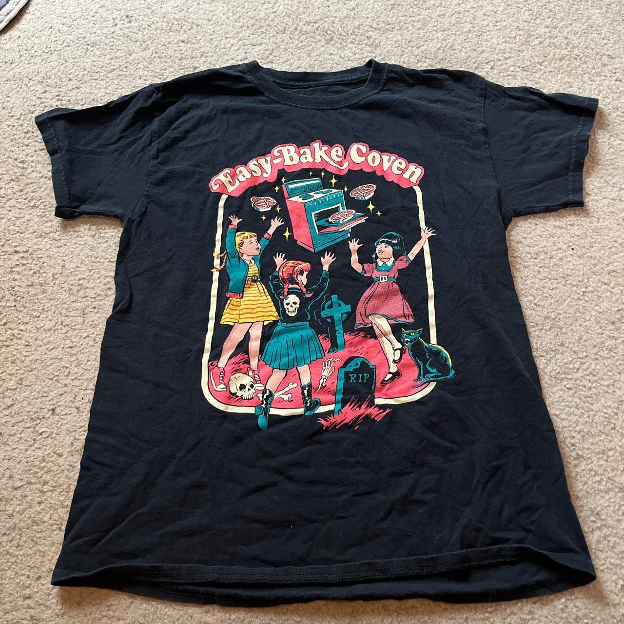 Spencer's Women's T-shirt | Depop