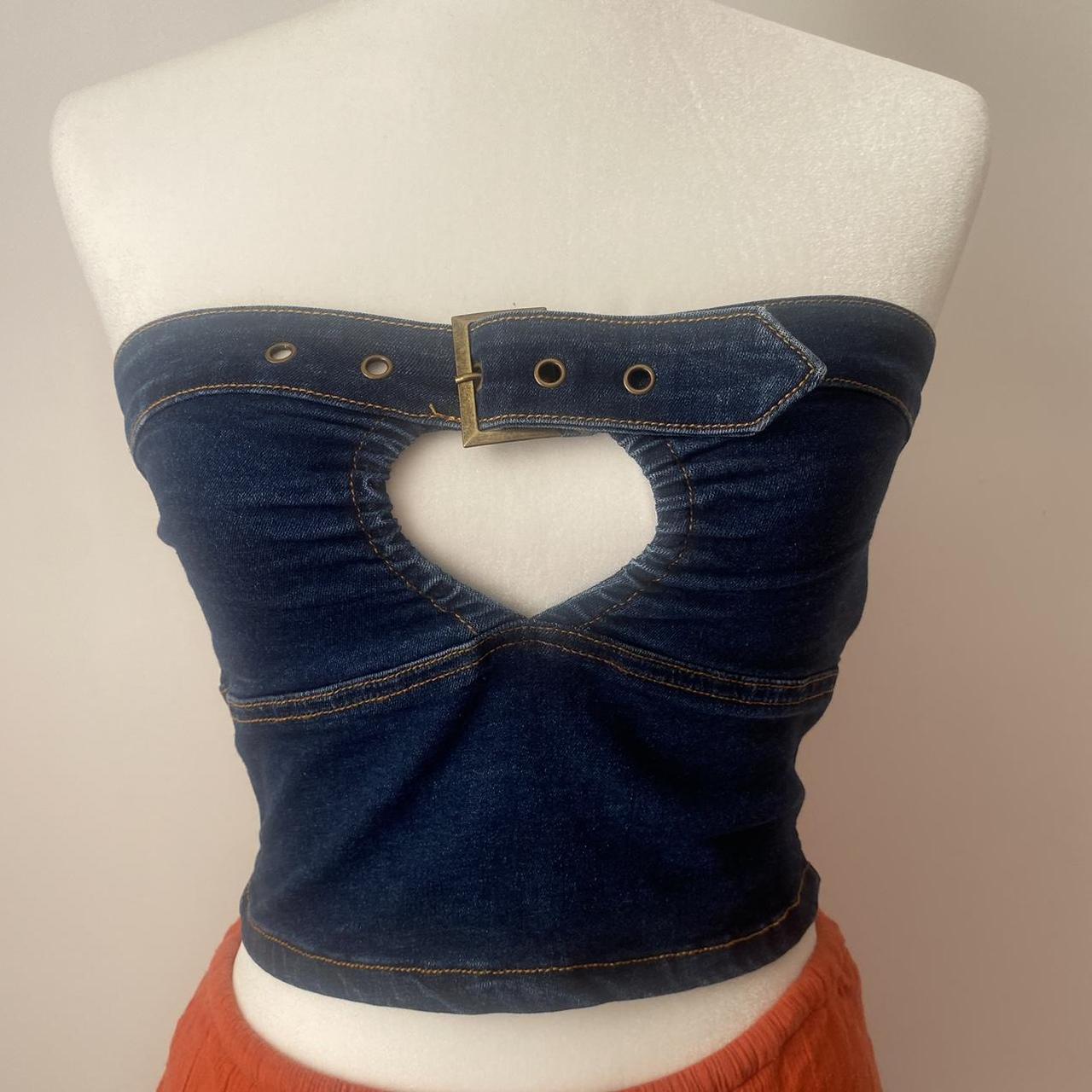 Cider Women's Navy Crop-top | Depop