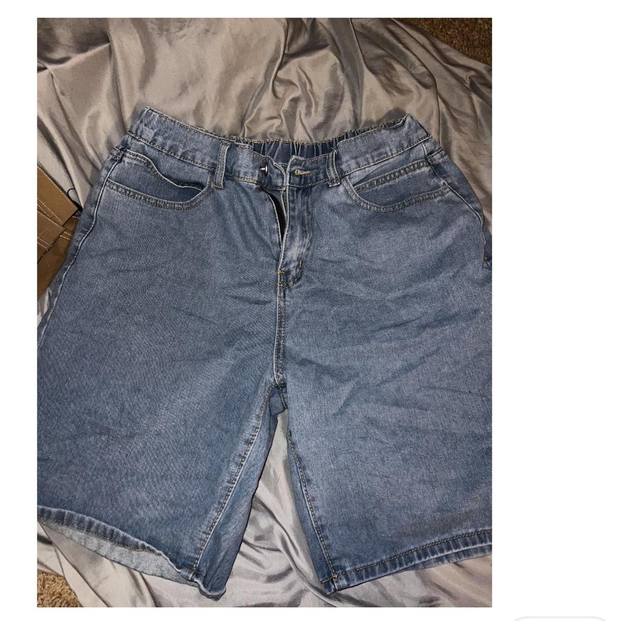 jorts labeled as a size 0xl fits a size 12/14 - Depop