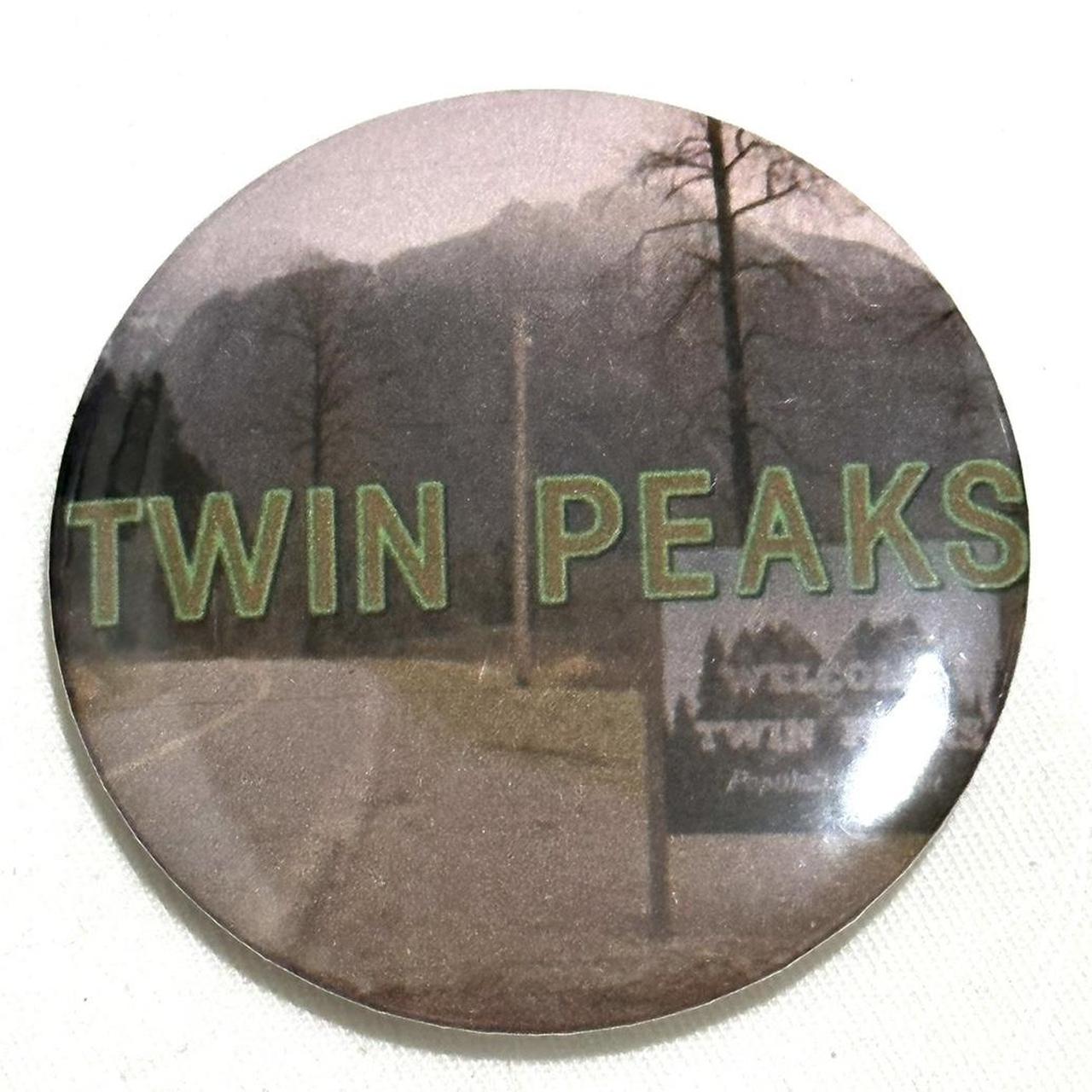 58mm/2.25in Twin Peaks Pin handmade #twinpeaks... - Depop