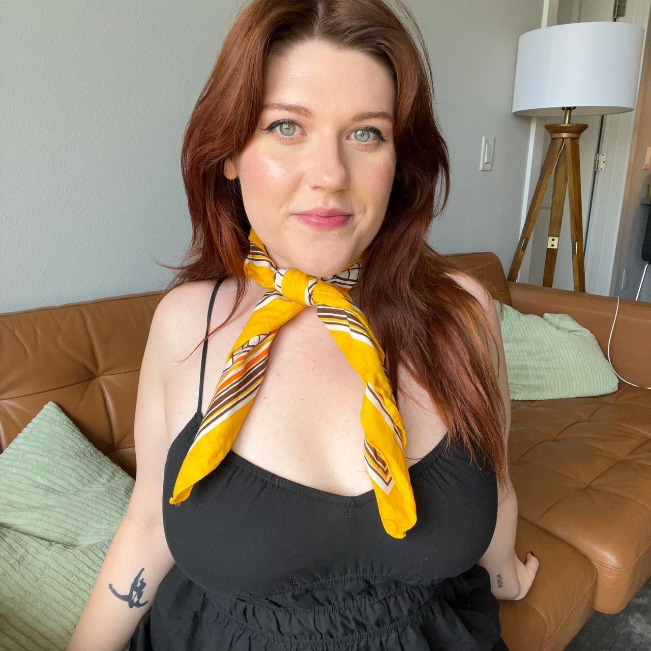 Cutie cotton scarf with the perfect fall colors 😍... - Depop