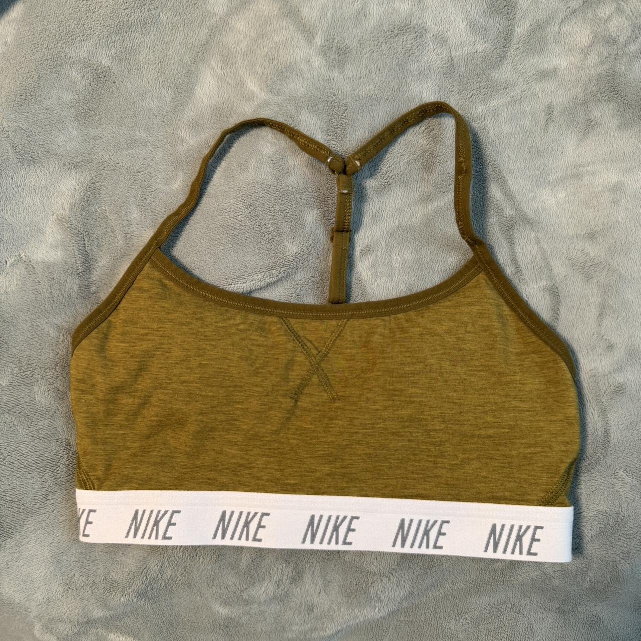 Nike green sports bra #nike #green #sportswear - Depop