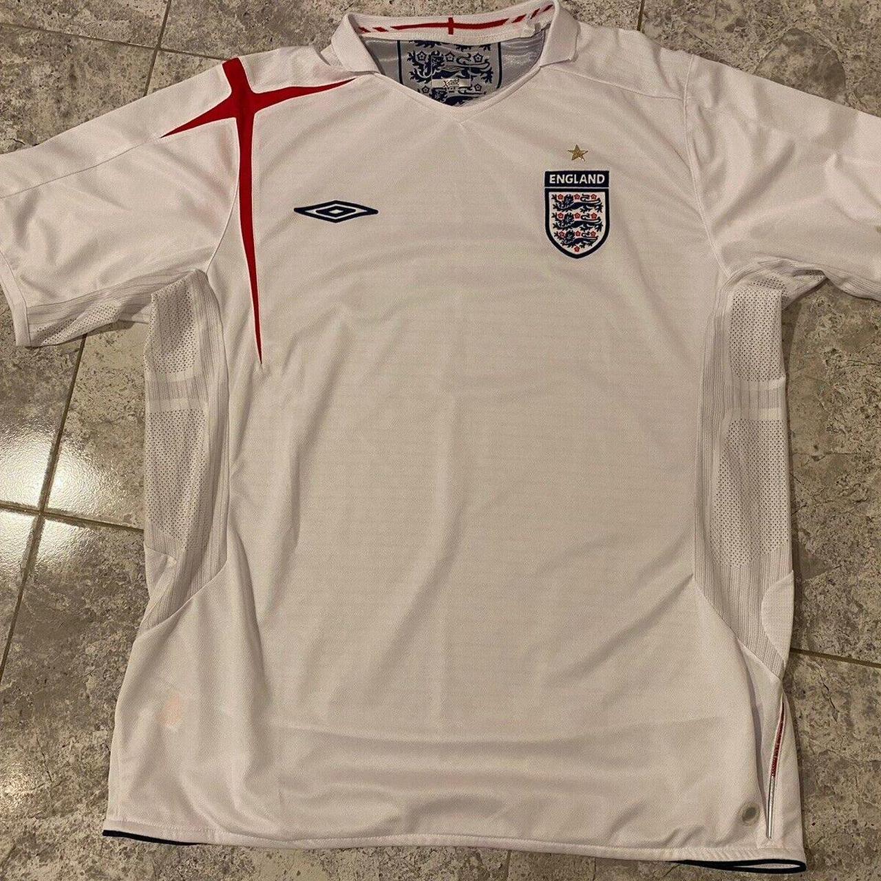 Umbro England Home Football Shirt 2006 Adults XL... - Depop
