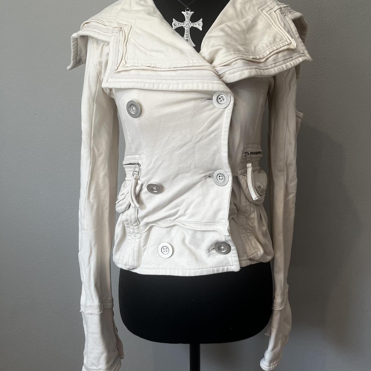 Cutest cream colored coat w/ oversized collar & lots... - Depop