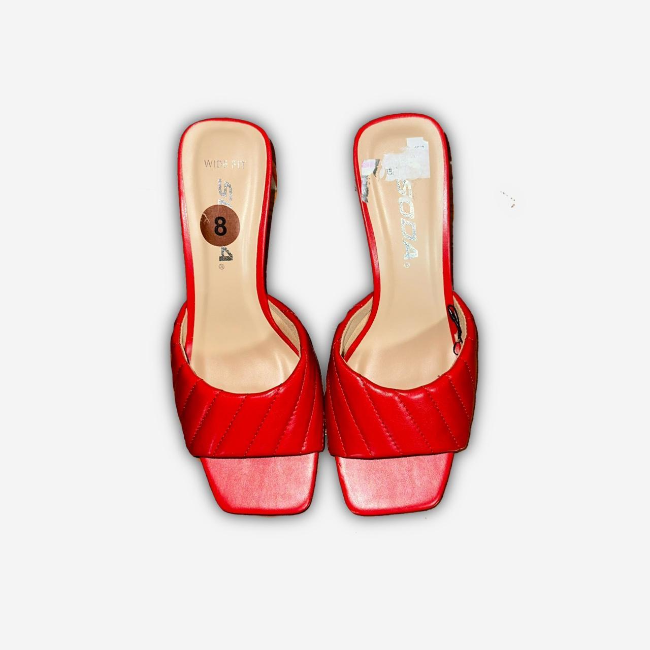 red short heels ! 👠 size 8 in womans. Barely worn.... - Depop