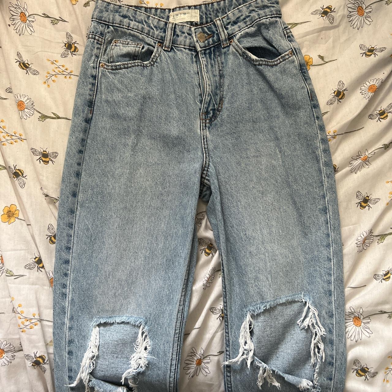 Primark blue knee ripped jeans there are further... - Depop