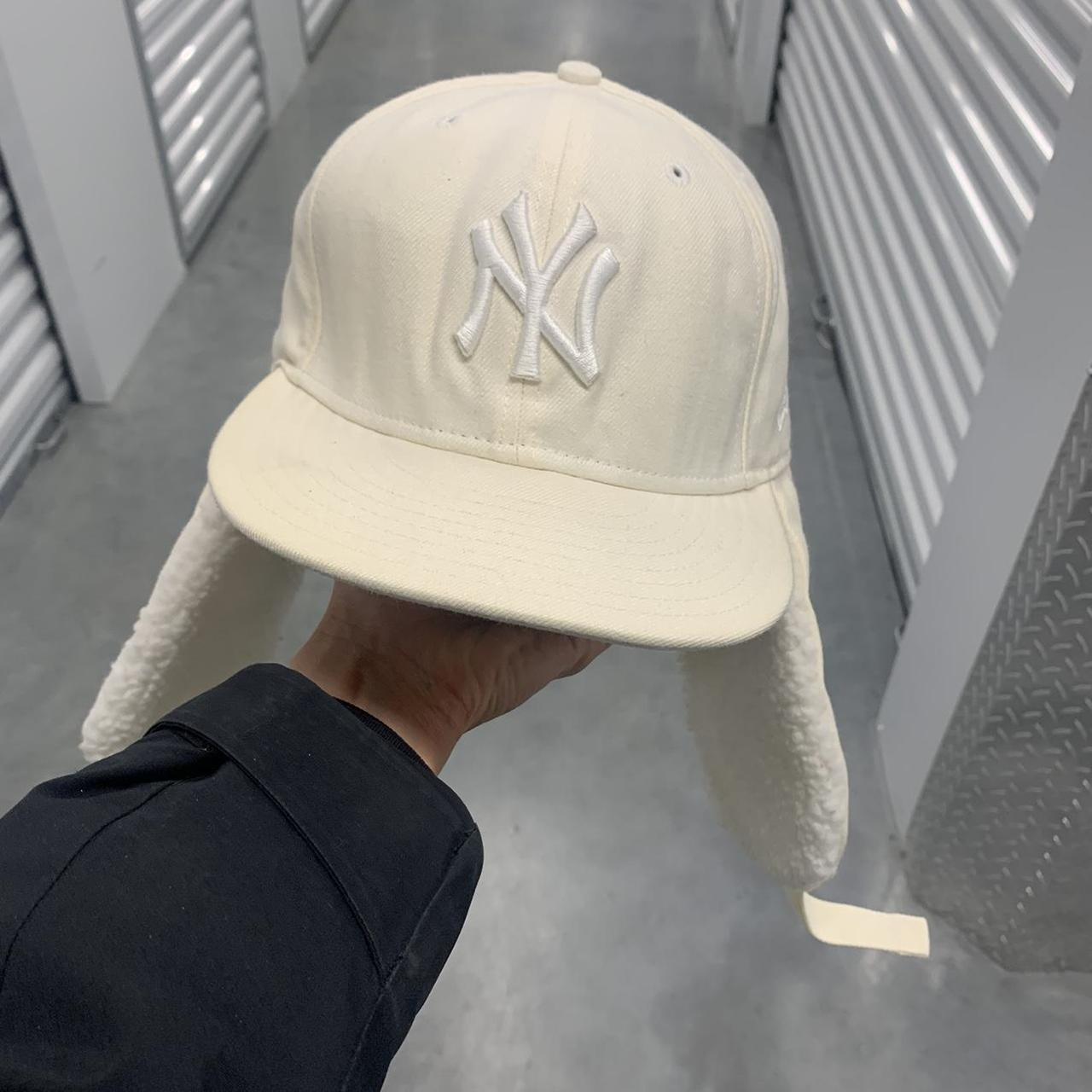 New era NY Yankees trapper fitted Sherpa hat Size 7... | Depop