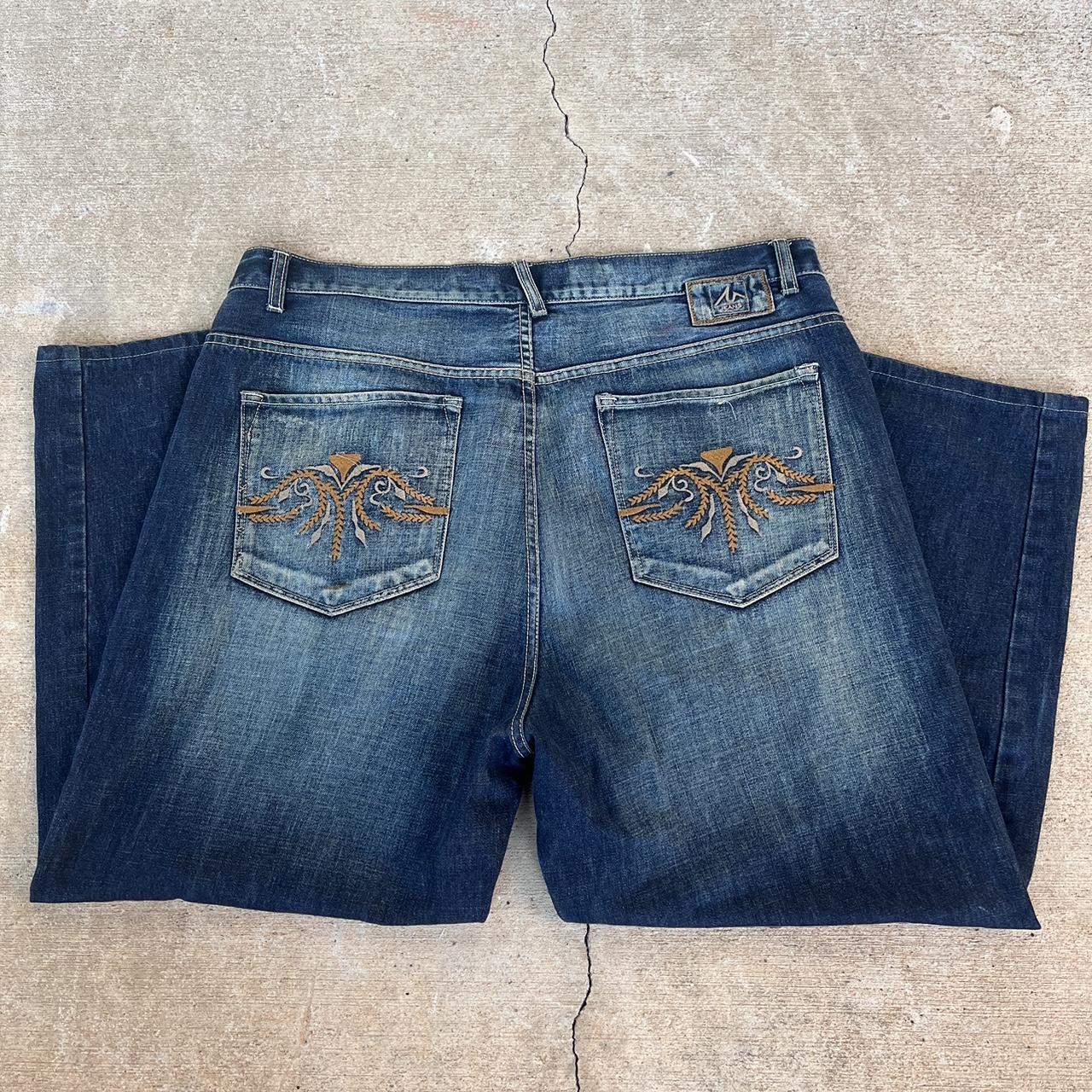 Big baggy bulky Y2K jeans. I’ve never heard of this... - Depop