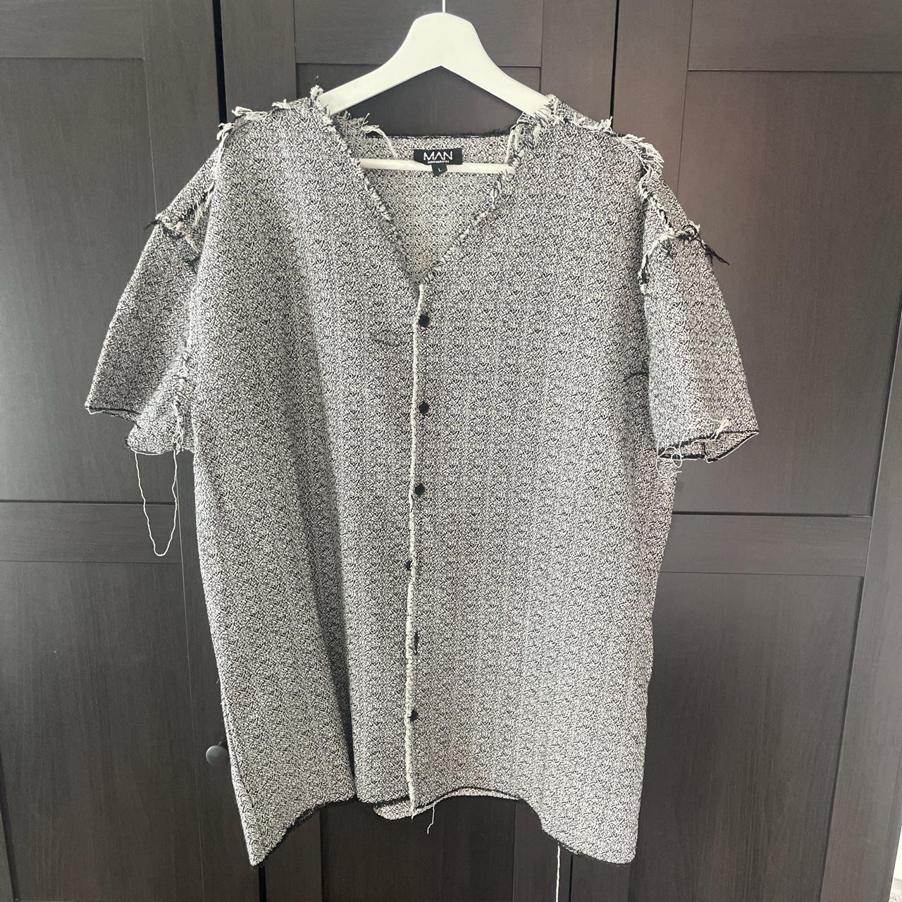 Boohoo MAN Oversized rip style Jersey. Worn once. - Depop