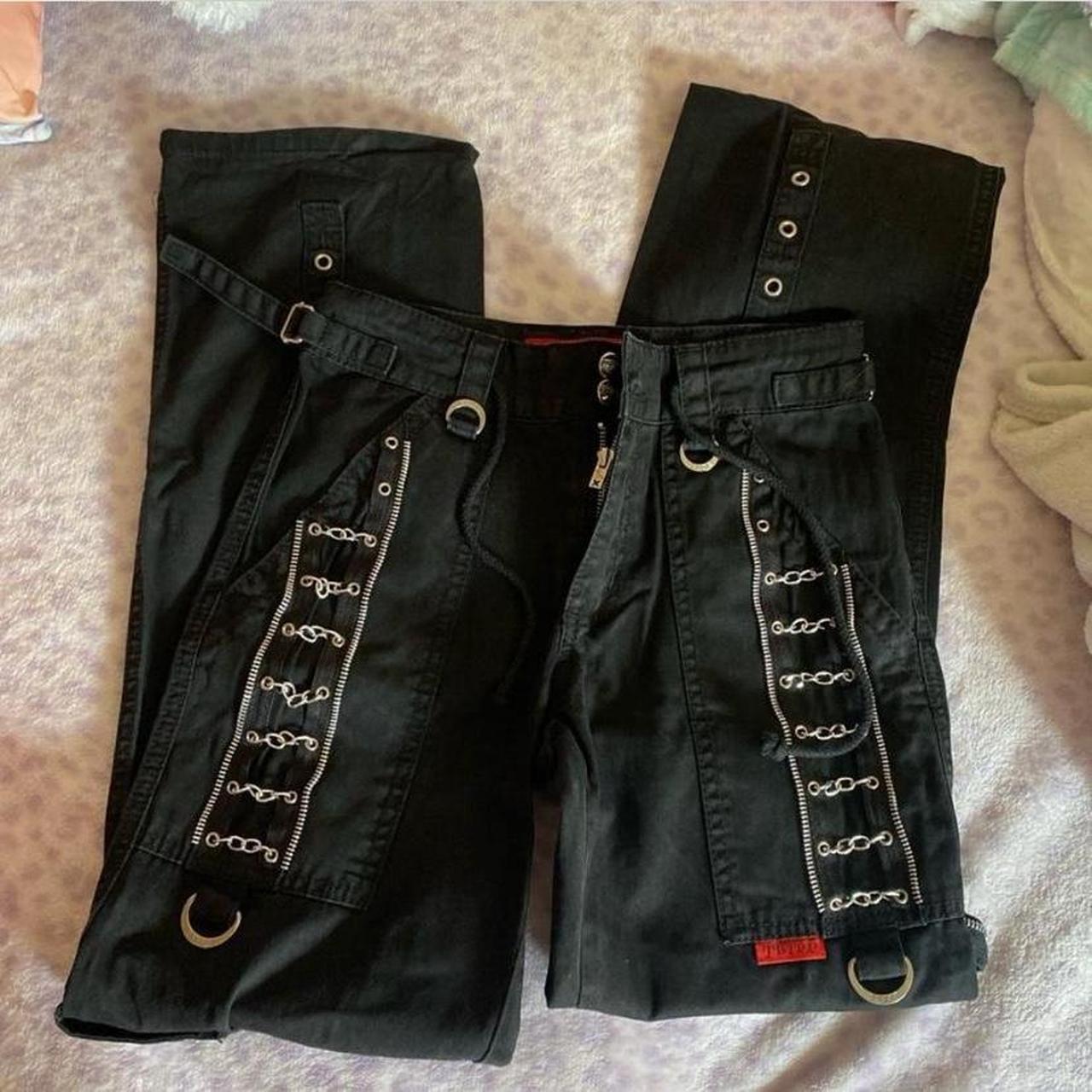 (ﾉ ヮ )ﾉ*:･ﾟ hello there~ ♡ black baggy chain &... | Depop