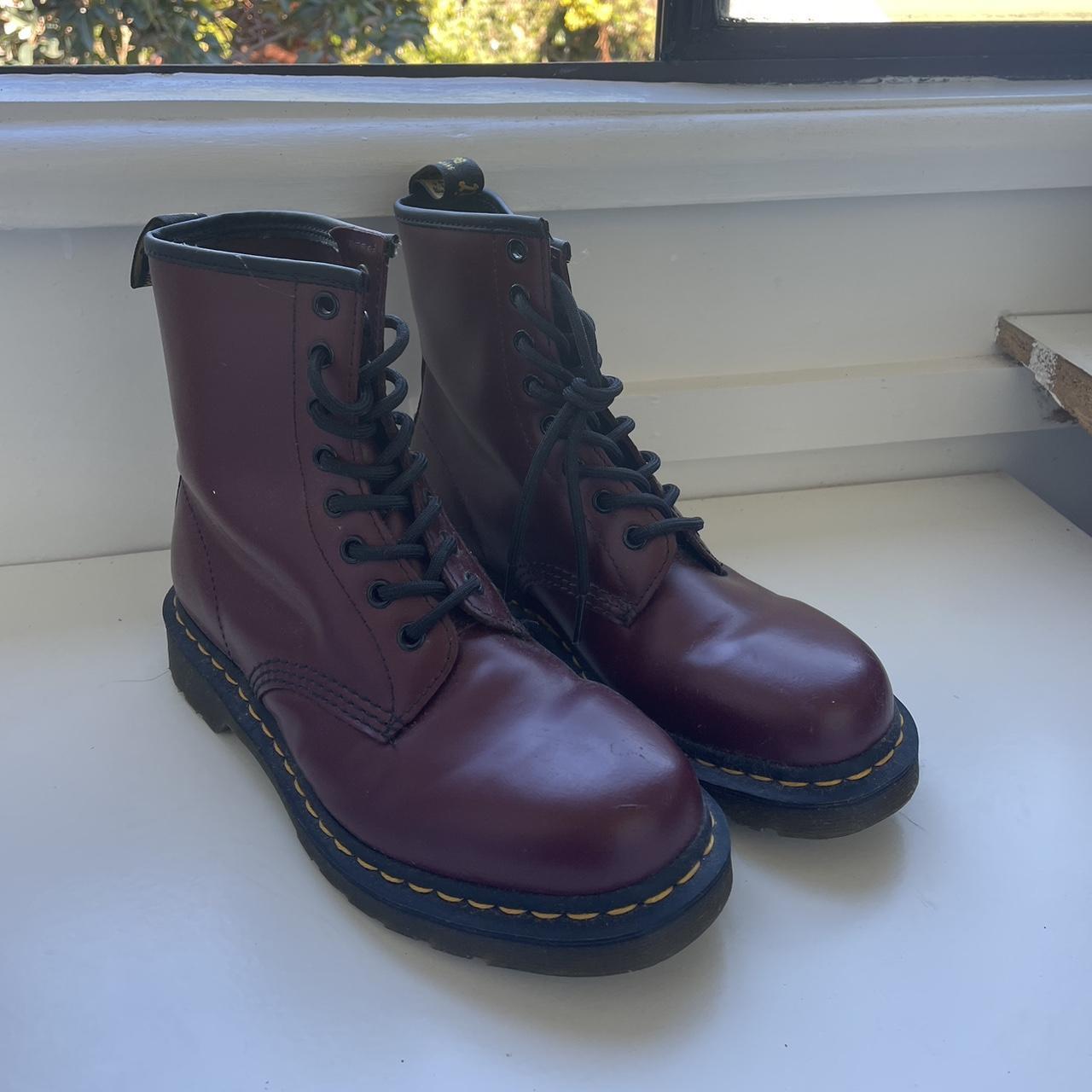 1460 Docs cherry red UK5, USM 6, USL 7, EU 38,... - Depop
