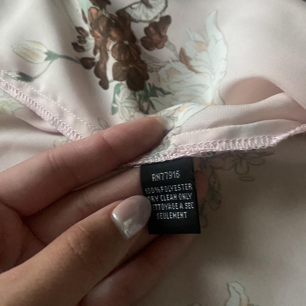 anthropologie floreal kimono robe lounge wear size:... - Depop