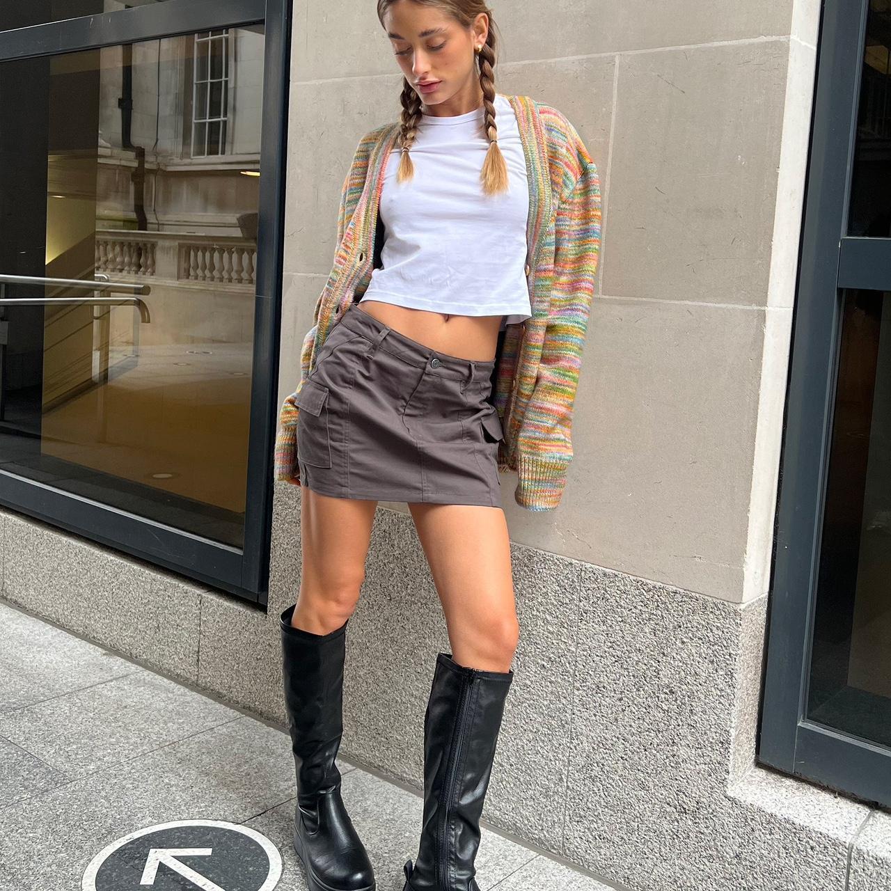 Motel Rocks cargo mini skirt Size XS Tried once - Depop