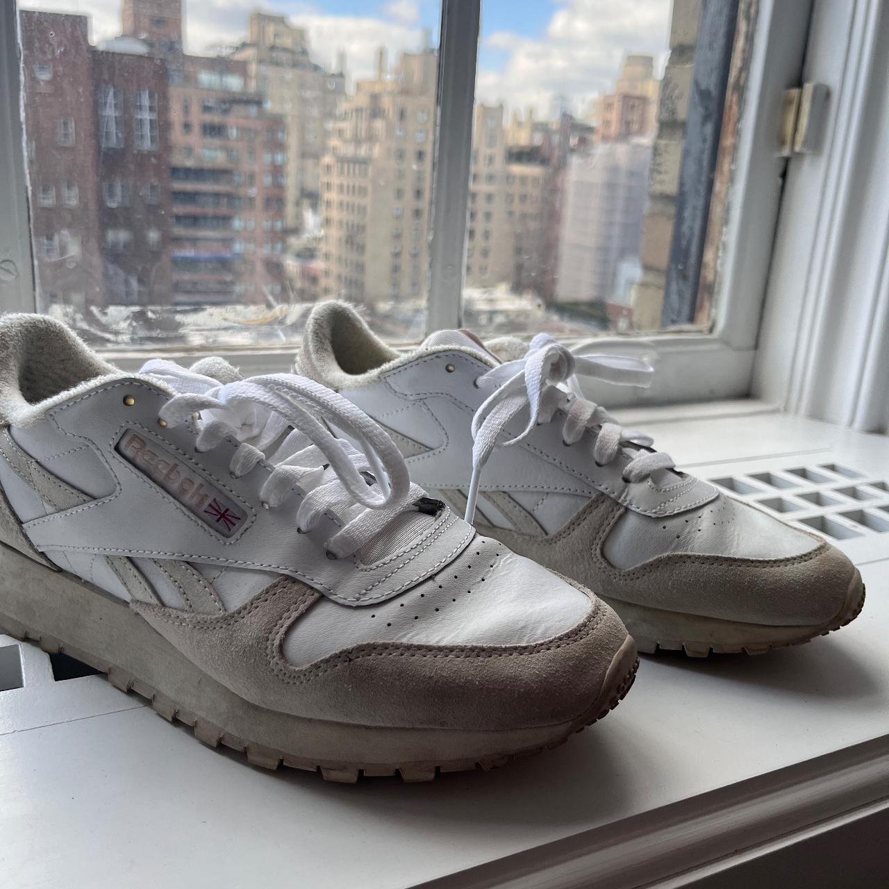 Wite and Beige Reebok Sneakers - Depop