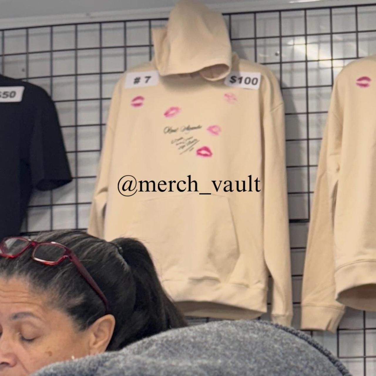 Rauw Alejandro Cosa Nuestra Tour Merch Kiss... | Depop