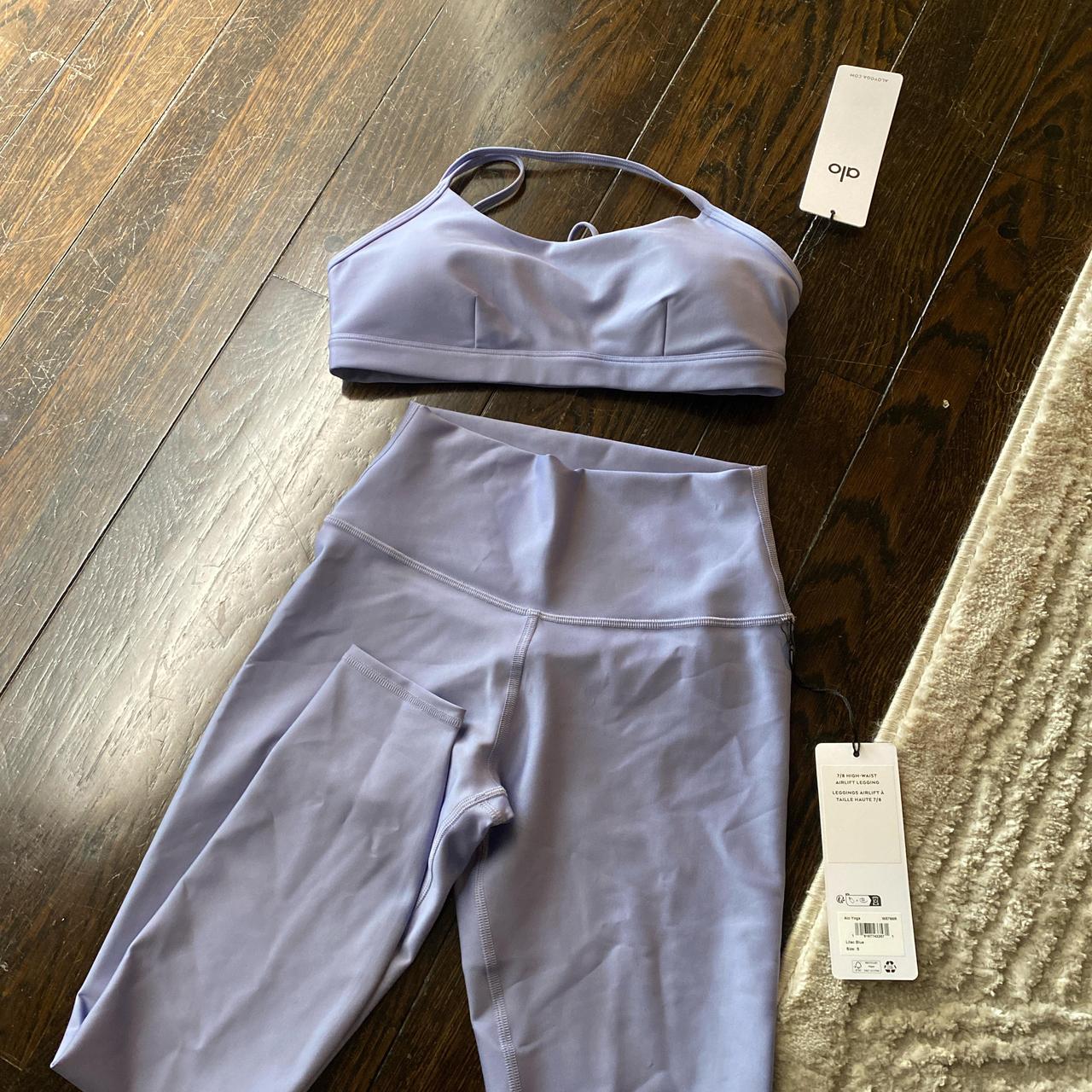 Brand new alo workout set, medium too small bottoms - Depop