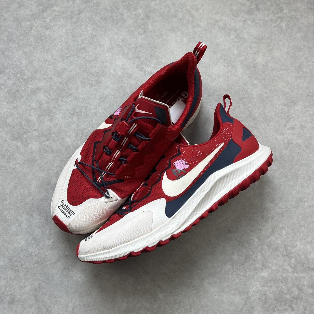 Nike Men's Red Trainers | Depop