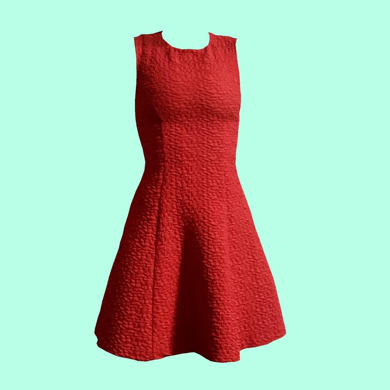 Zara red dress with very trendy popcorn-texture... - Depop