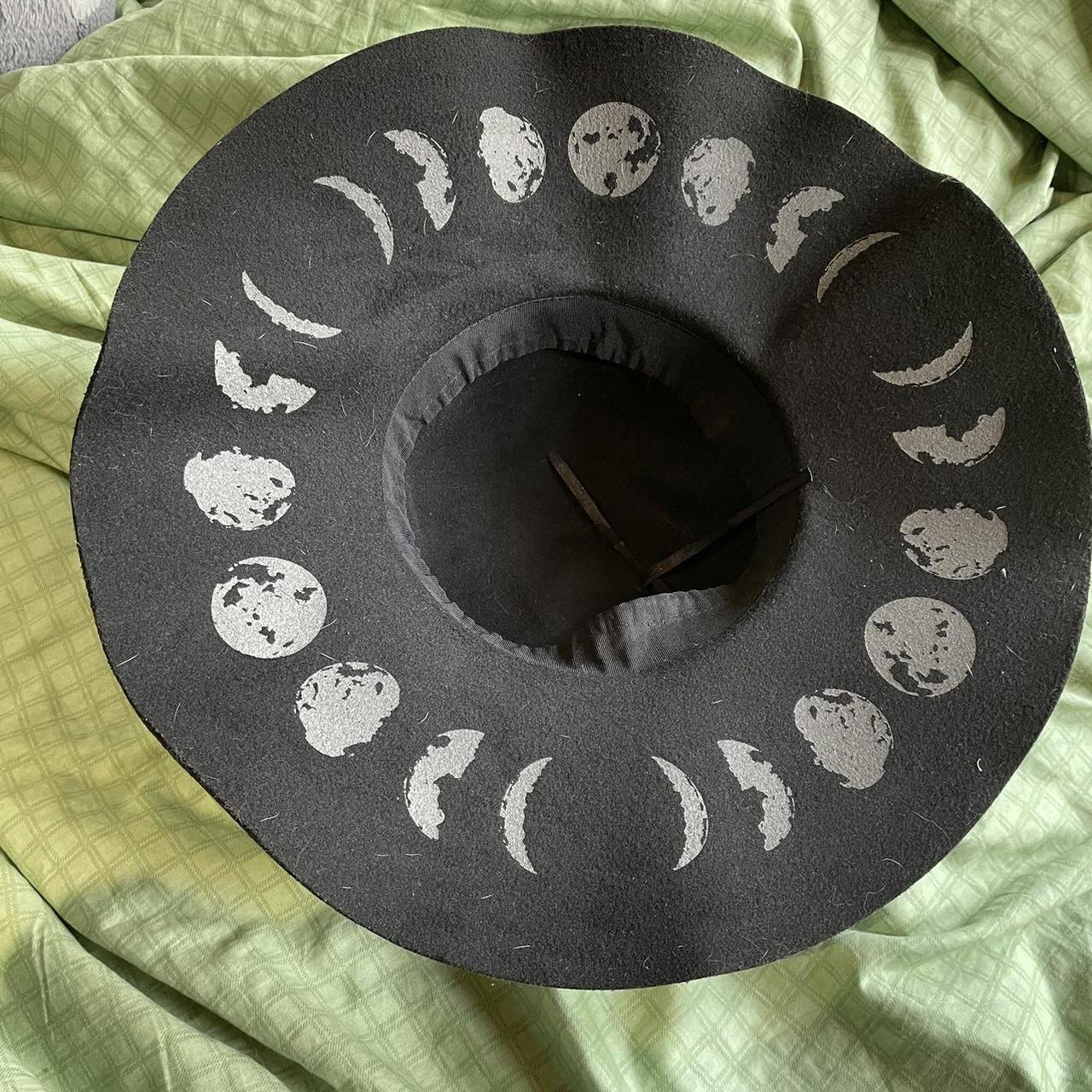 hot topic moon phases sun hat one size and... - Depop