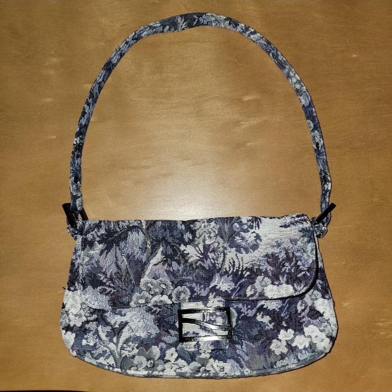 Purple Floral Grandma Couch Purse I really don’t... - Depop